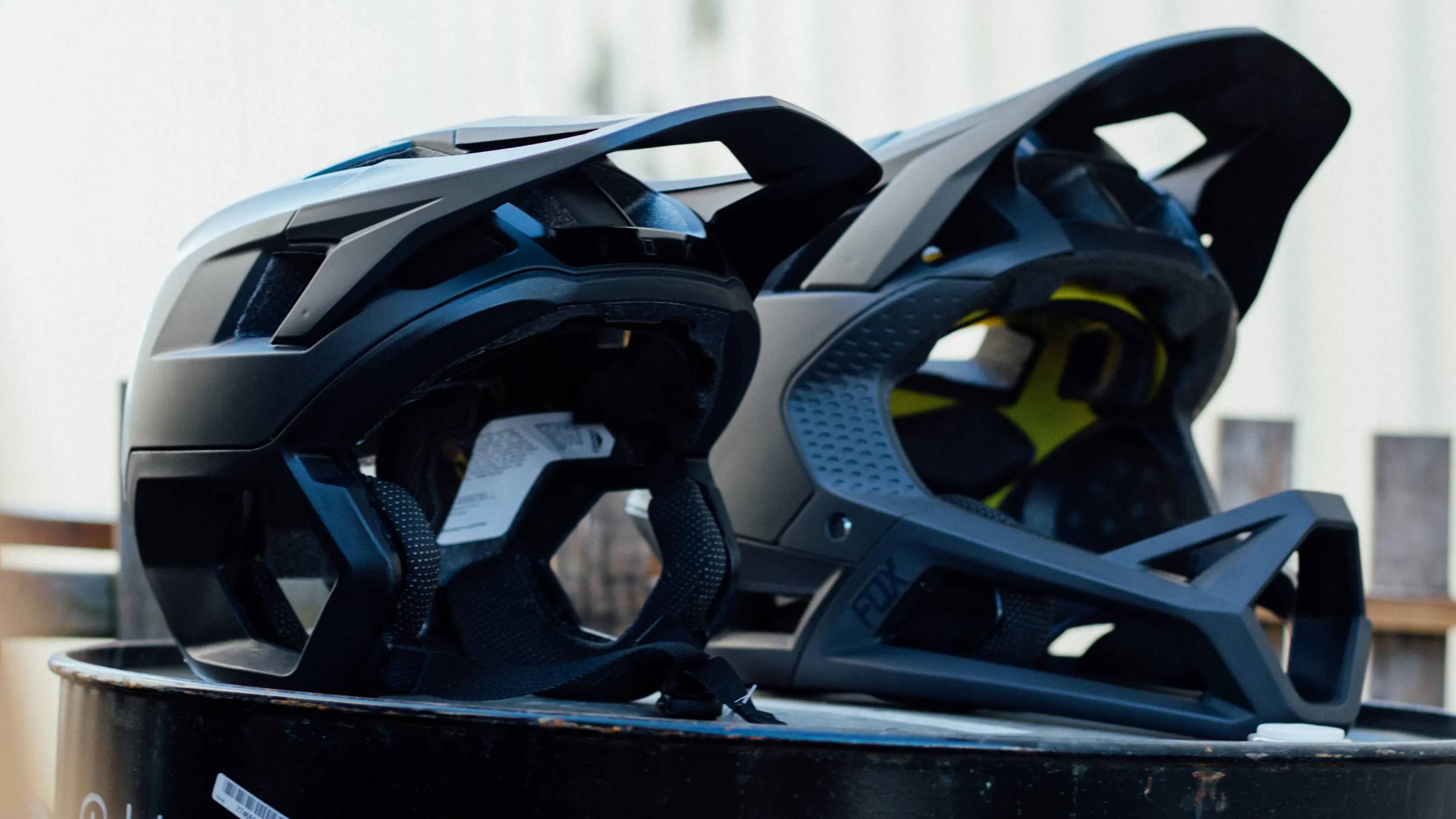 EMTB helmets – Two Wheels Empire