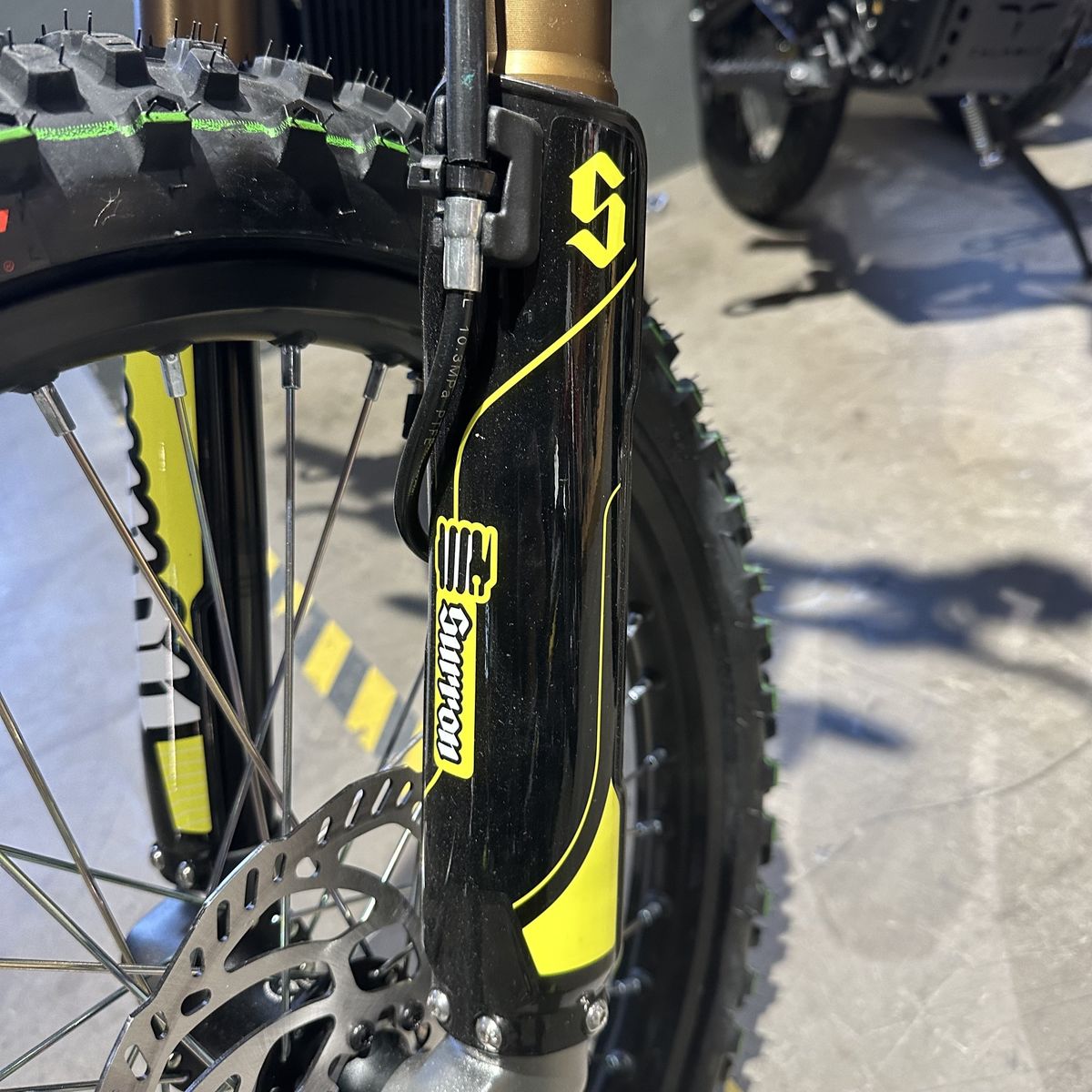 Surron Light Bee 2025 Front Fork Guard – Yellow – Two Wheels Empire